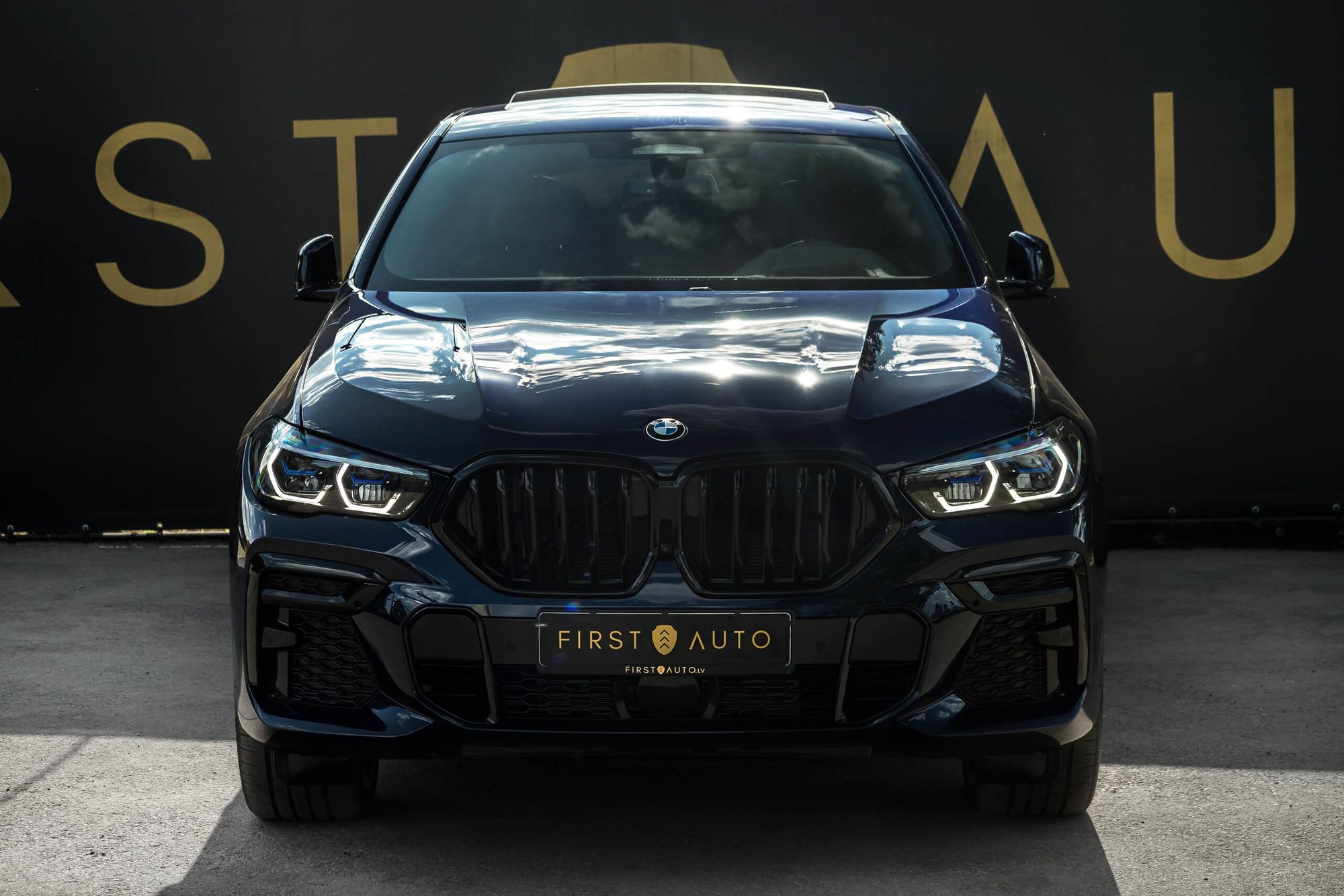 Audi Q4 E-tron 40 S-line // HUD // Matrix // - First Auto